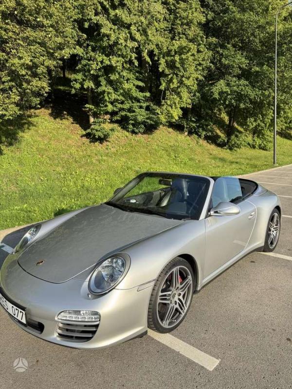 Grey Porsche 911 2009 in Kaunas, with an engine capacity of 3.82 L and mileage of 29 thousand km for 48200 €, photo 4 on AUTOMOTO.COM.LV