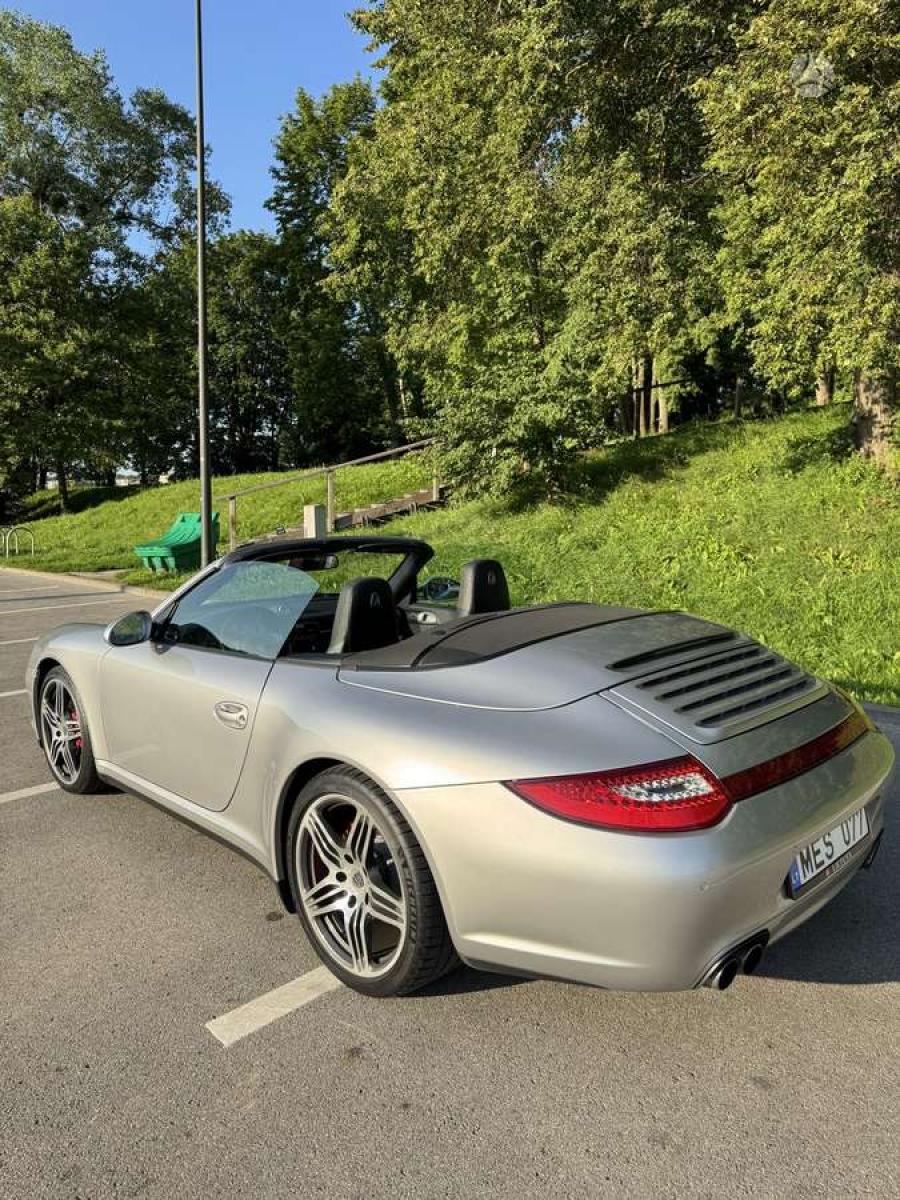Grey Porsche 911 2009 in Kaunas, with an engine capacity of 3.82 L and mileage of 29 thousand km for 48200 €, photo 6 on AUTOMOTO.COM.LV