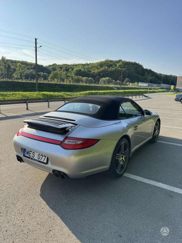 Grey Porsche 911 2009 in Kaunas, with an engine capacity of 3.82 L and mileage of 29 thousand km for 48200 €, photo 7 on AUTOMOTO.COM.LV