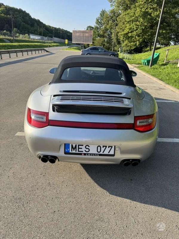 Grey Porsche 911 2009 in Kaunas, with an engine capacity of 3.82 L and mileage of 29 thousand km for 48200 €, photo 8 on AUTOMOTO.COM.LV