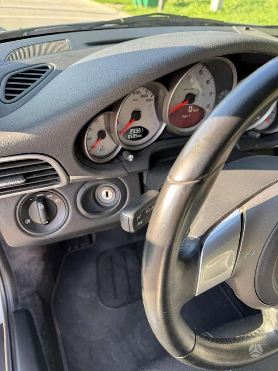 Grey Porsche 911 2009 in Kaunas, with an engine capacity of 3.82 L and mileage of 29 thousand km for 48200 €, photo 10 on AUTOMOTO.COM.LV