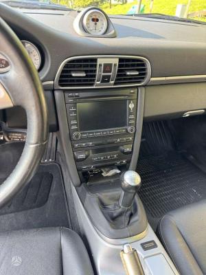 Grey Porsche 911 2009 in Kaunas, with an engine capacity of 3.82 L and mileage of 29 thousand km for 48200 €, photo 13 on AUTOMOTO.COM.LV