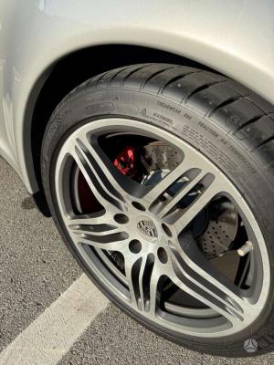Grey Porsche 911 2009 in Kaunas, with an engine capacity of 3.82 L and mileage of 29 thousand km for 48200 €, photo 14 on AUTOMOTO.COM.LV