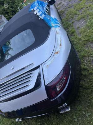 Pelēks Porsche 911 2009 Alīta, ar dzinēja tilpumu 3.80 L un nobraukumu 44 tūkst. km par 25000 €, foto 9 vietnē AUTOMOTO.COM.LV