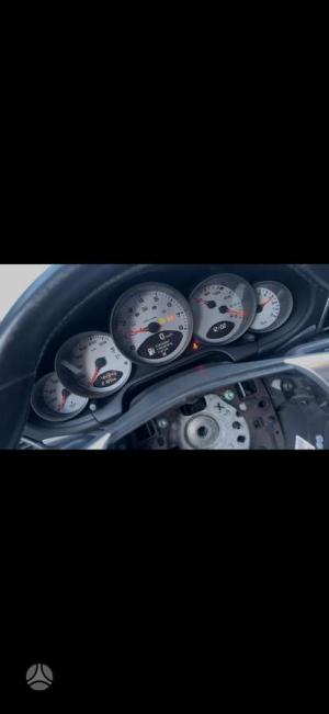 Pelēks Porsche 911 2009 Alīta, ar dzinēja tilpumu 3.80 L un nobraukumu 44 tūkst. km par 25000 €, foto 12 vietnē AUTOMOTO.COM.LV