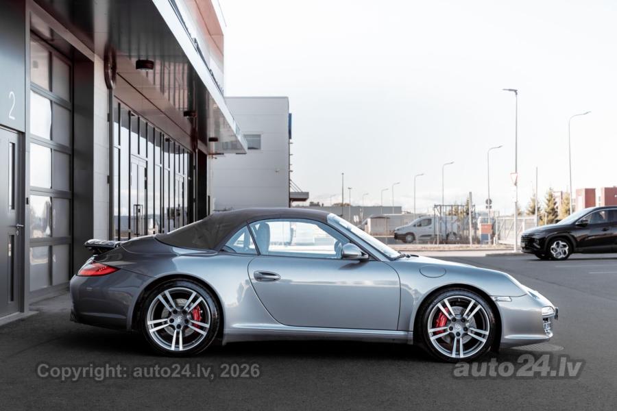 Серый Порше 911 2011 в Таллин, объемом двигателя 3.80 л и пробегом 113 тыс. км за 68900 €, фото 5 на AUTOMOTO.COM.LV