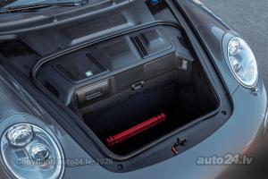 Серый Порше 911 2011 в Таллин, объемом двигателя 3.80 л и пробегом 113 тыс. км за 68900 €, фото 7 на AUTOMOTO.COM.LV