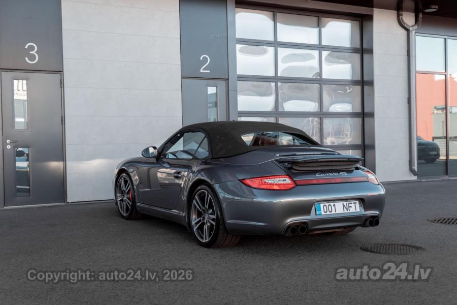 Серый Порше 911 2011 в Таллин, объемом двигателя 3.80 л и пробегом 113 тыс. км за 68900 €, фото 10 на AUTOMOTO.COM.LV
