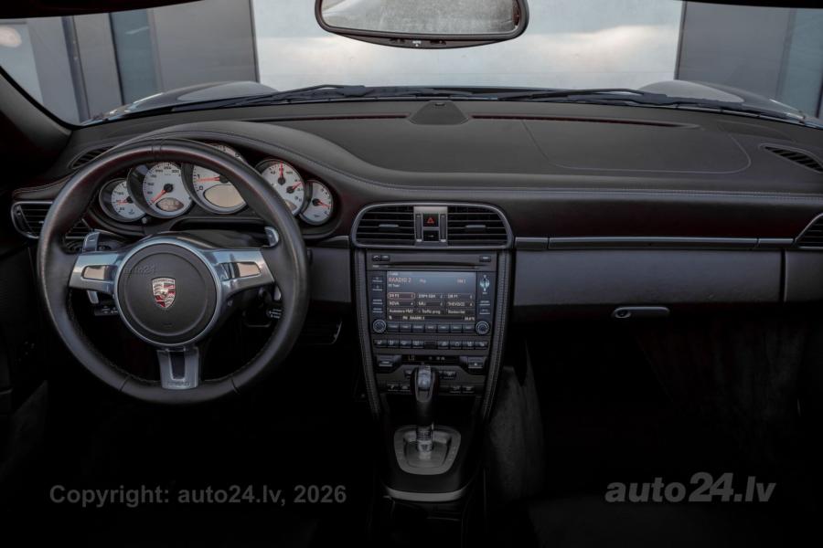 Серый Порше 911 2011 в Таллин, объемом двигателя 3.80 л и пробегом 113 тыс. км за 68900 €, фото 12 на AUTOMOTO.COM.LV