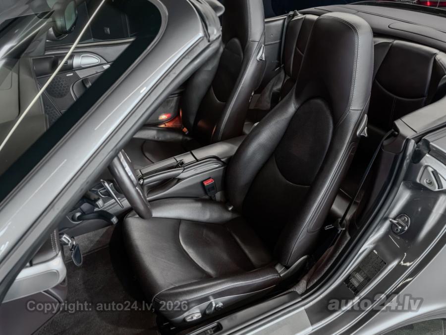 Серый Порше 911 2011 в Таллин, объемом двигателя 3.80 л и пробегом 115 тыс. км за 69900 €, фото 15 на AUTOMOTO.COM.LV