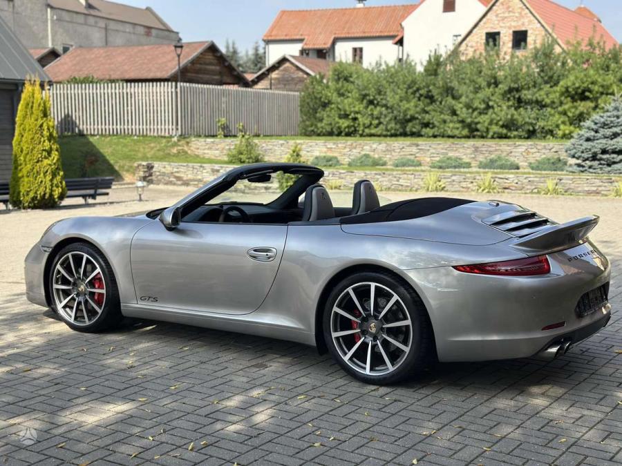 Grey Porsche 911 2012 in Kaunas, with an engine capacity of 3.80 L and mileage of 24 thousand km for 65900 €, photo 5 on AUTOMOTO.COM.LV