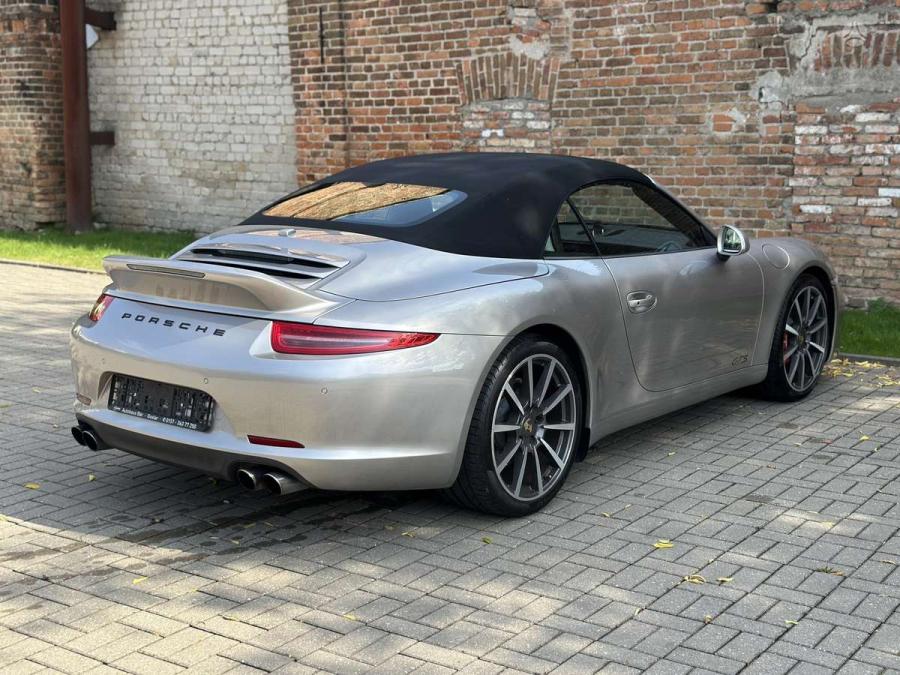 Grey Porsche 911 2012 in Kaunas, with an engine capacity of 3.80 L and mileage of 24 thousand km for 65900 €, photo 8 on AUTOMOTO.COM.LV