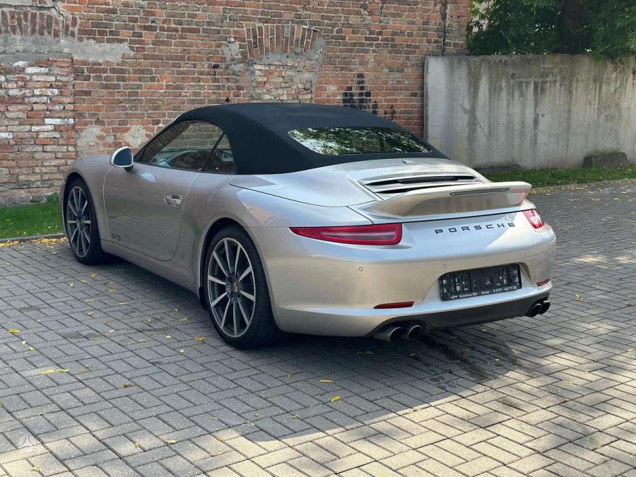 Grey Porsche 911 2012 in Kaunas, with an engine capacity of 3.80 L and mileage of 24 thousand km for 65900 €, photo 9 on AUTOMOTO.COM.LV
