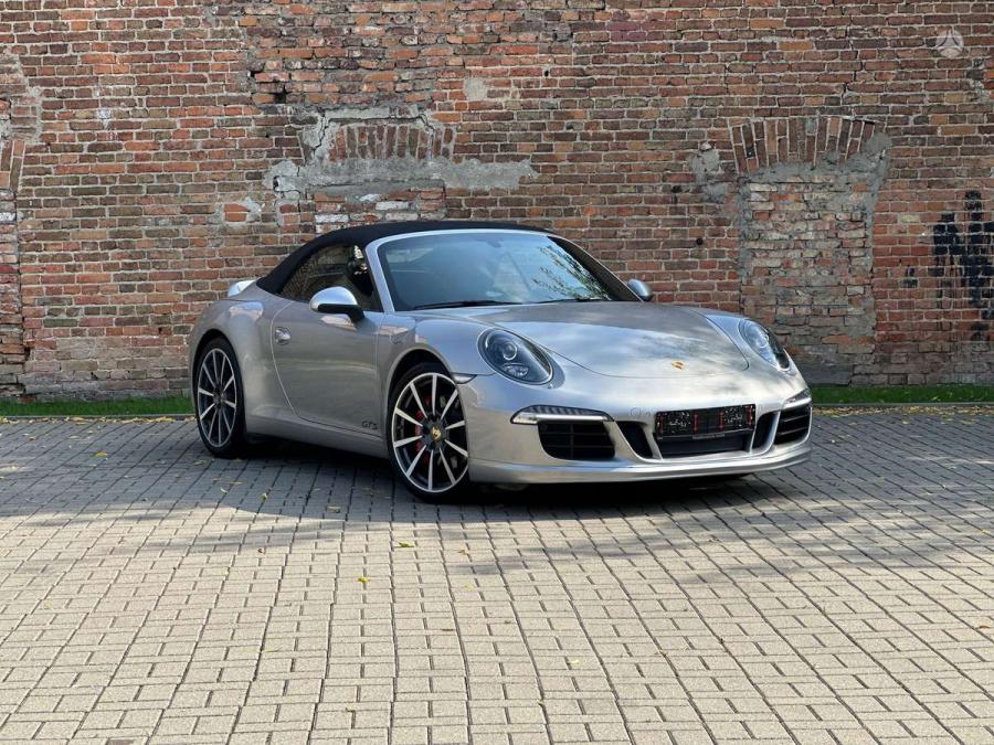 Grey Porsche 911 2012 in Kaunas, with an engine capacity of 3.80 L and mileage of 24 thousand km for 65900 €, photo 17 on AUTOMOTO.COM.LV