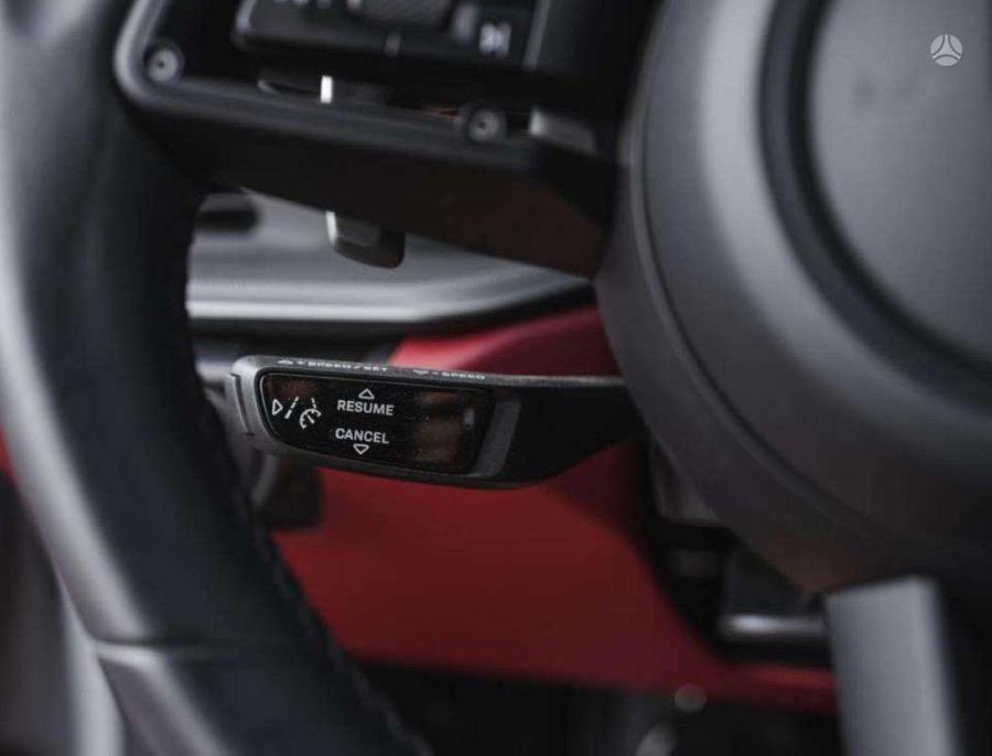 Pelēks Porsche 911 2021 Viļņa, ar dzinēja tilpumu 3.00 L un nobraukumu 28 tūkst. km par 112000 €, foto 17 vietnē AUTOMOTO.COM.LV