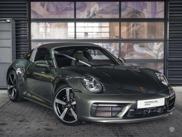 Pelēks Porsche 911 2023 Viļņa, ar dzinēja tilpumu 2.98 L un nobraukumu 14 tūkst. km par 169911 €, foto 7 vietnē AUTOMOTO.COM.LV