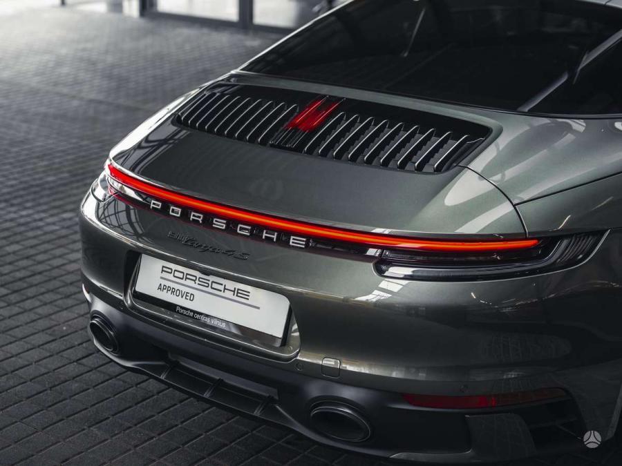 Серый Порше 911 2023 в Вильнюс, объемом двигателя 2.98 л и пробегом 14 тыс. км за 169911 €, фото 16 на AUTOMOTO.COM.LV