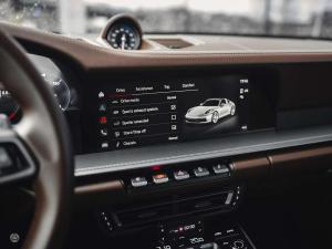Серый Порше 911 2023 в Вильнюс, объемом двигателя 2.98 л и пробегом 14 тыс. км за 169911 €, фото 31 на AUTOMOTO.COM.LV
