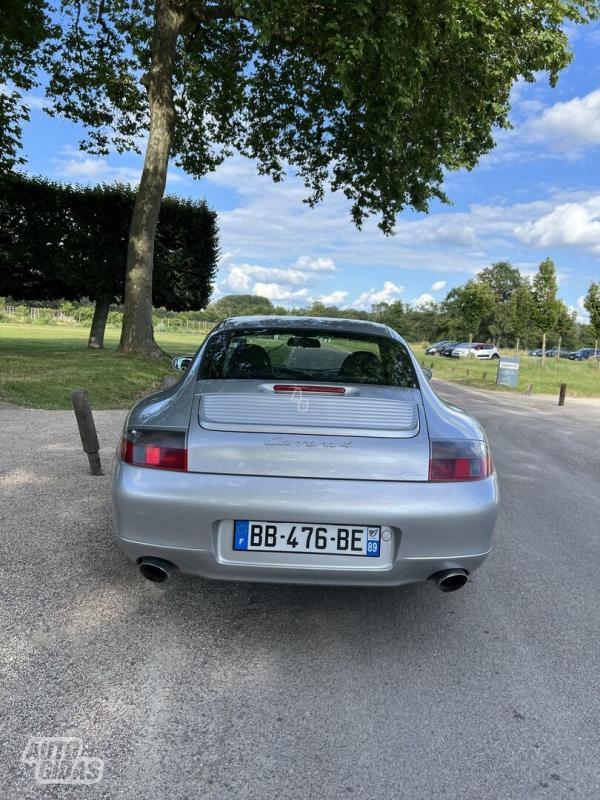 Pelēks Porsche 911 2001 Viļņa, ar dzinēja tilpumu 3.60 L un nobraukumu 250 tūkst. km par 27000 €, foto 3 vietnē AUTOMOTO.COM.LV