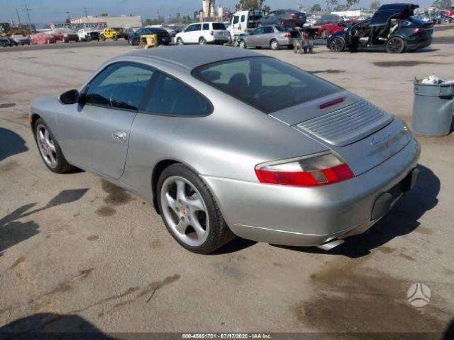 Pelēks Porsche 911 2001 Klaipėda, ar dzinēja tilpumu 3.39 L un nobraukumu 201 tūkst. km par 11000 €, foto 4 vietnē AUTOMOTO.COM.LV