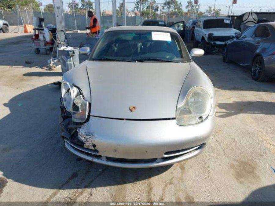 Pelēks Porsche 911 2001 Klaipėda, ar dzinēja tilpumu 3.39 L un nobraukumu 201 tūkst. km par 11000 €, foto 15 vietnē AUTOMOTO.COM.LV