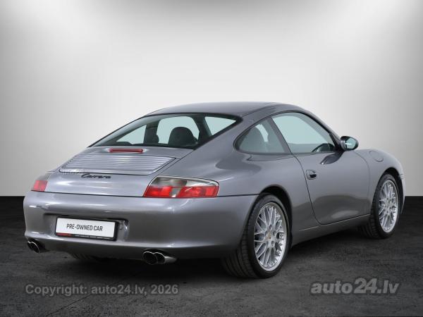 Pelēks Porsche 911 2003 Tallina, ar dzinēja tilpumu 3.60 L un nobraukumu 121 tūkst. km par 39000 €, foto 6 vietnē AUTOMOTO.COM.LV