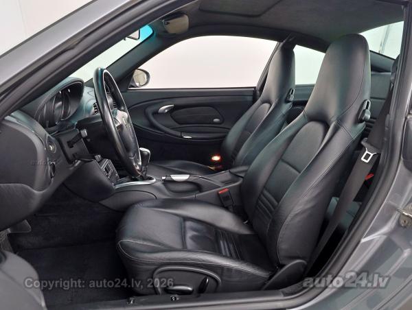 Pelēks Porsche 911 2003 Tallina, ar dzinēja tilpumu 3.60 L un nobraukumu 121 tūkst. km par 39000 €, foto 10 vietnē AUTOMOTO.COM.LV