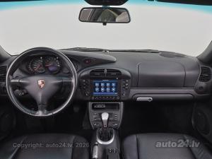 Pelēks Porsche 911 2003 Tallina, ar dzinēja tilpumu 3.60 L un nobraukumu 121 tūkst. km par 39000 €, foto 14 vietnē AUTOMOTO.COM.LV