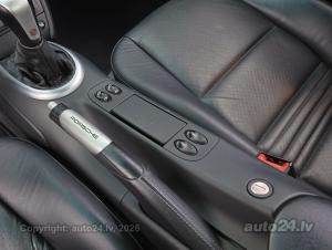 Pelēks Porsche 911 2003 Tallina, ar dzinēja tilpumu 3.60 L un nobraukumu 121 tūkst. km par 39000 €, foto 16 vietnē AUTOMOTO.COM.LV