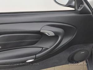 Pelēks Porsche 911 2003 Tallina, ar dzinēja tilpumu 3.60 L un nobraukumu 121 tūkst. km par 39000 €, foto 18 vietnē AUTOMOTO.COM.LV