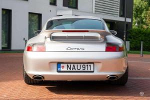 Pelēks Porsche 911 2003 Viļņa, ar dzinēja tilpumu 3.60 L un nobraukumu 45 tūkst. km par 32999 €, foto 5 vietnē AUTOMOTO.COM.LV