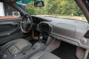 Pelēks Porsche 911 2003 Viļņa, ar dzinēja tilpumu 3.60 L un nobraukumu 45 tūkst. km par 32999 €, foto 17 vietnē AUTOMOTO.COM.LV
