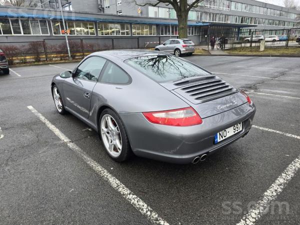 Grey Porsche 911 2005 in Riga, with an engine capacity of 3.80 L and mileage of 153 thousand km for 44900 €, photo 7 on AUTOMOTO.COM.LV