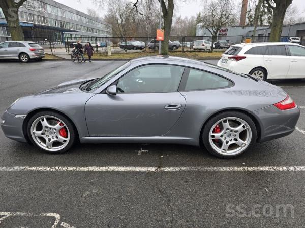 Grey Porsche 911 2005 in Riga, with an engine capacity of 3.80 L and mileage of 153 thousand km for 44900 €, photo 8 on AUTOMOTO.COM.LV