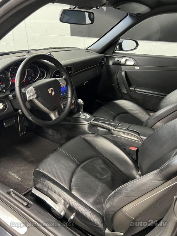 Pelēks Porsche 911 2005 Tallina, ar dzinēja tilpumu 3.60 L un nobraukumu 85 tūkst. km par 46995 €, foto 11 vietnē AUTOMOTO.COM.LV