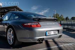 Pelēks Porsche 911 2005 Rīga, ar dzinēja tilpumu 3.80 L un nobraukumu 154 tūkst. km par 44997 €, foto 9 vietnē AUTOMOTO.COM.LV