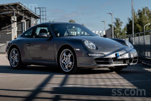 Grey Porsche 911 2005 in Riga, with an engine capacity of 3.80 L and mileage of 154 thousand km for 44997 €, photo 10 on AUTOMOTO.COM.LV