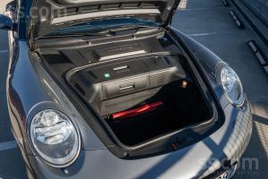 Pelēks Porsche 911 2005 Rīga, ar dzinēja tilpumu 3.80 L un nobraukumu 154 tūkst. km par 44997 €, foto 13 vietnē AUTOMOTO.COM.LV