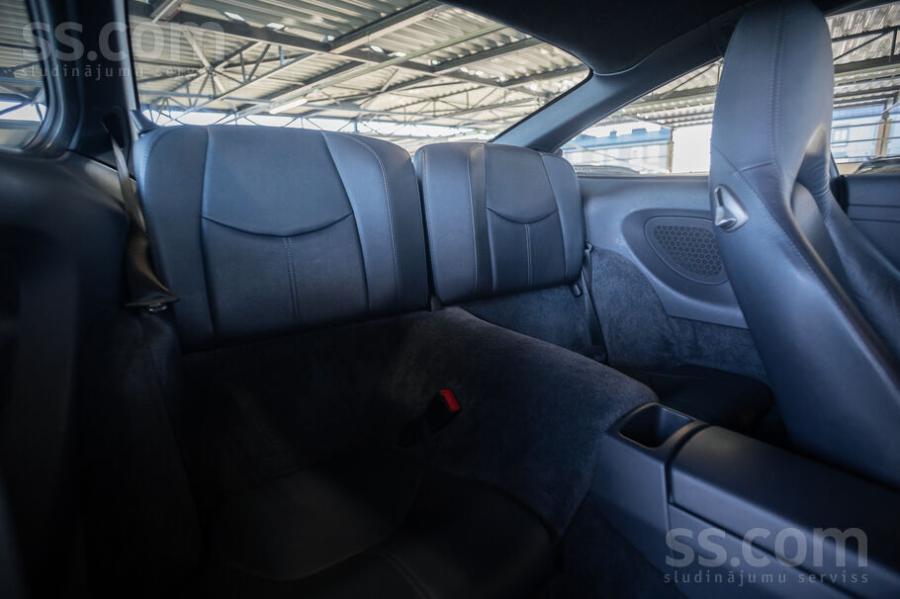 Pelēks Porsche 911 2005 Rīga, ar dzinēja tilpumu 3.80 L un nobraukumu 154 tūkst. km par 44997 €, foto 18 vietnē AUTOMOTO.COM.LV
