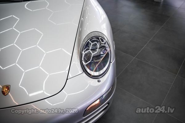 Grey Porsche 911 2006 in Tallinn, with an engine capacity of 3.80 L and mileage of 93 thousand km for 52900 €, photo 3 on AUTOMOTO.COM.LV