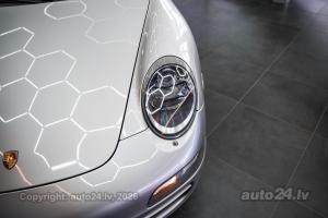 Grey Porsche 911 2006 in Tallinn, with an engine capacity of 3.80 L and mileage of 93 thousand km for 52900 €, photo 4 on AUTOMOTO.COM.LV