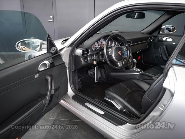 Grey Porsche 911 2006 in Tallinn, with an engine capacity of 3.80 L and mileage of 93 thousand km for 52900 €, photo 6 on AUTOMOTO.COM.LV