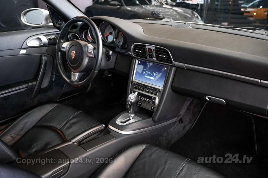 Grey Porsche 911 2006 in Tallinn, with an engine capacity of 3.80 L and mileage of 93 thousand km for 52900 €, photo 11 on AUTOMOTO.COM.LV