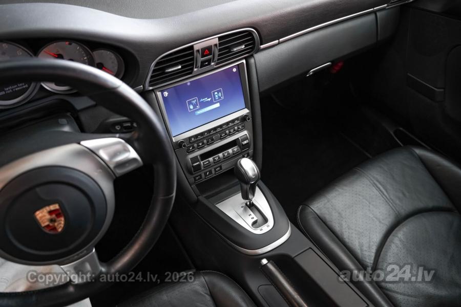 Grey Porsche 911 2006 in Tallinn, with an engine capacity of 3.80 L and mileage of 93 thousand km for 52900 €, photo 12 on AUTOMOTO.COM.LV