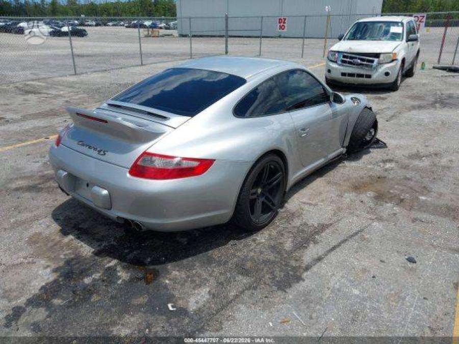 Grey Porsche 911 2007 in Klaipeda, with an engine capacity of 3.80 L and mileage of 120 thousand km for 32000 €, photo 5 on AUTOMOTO.COM.LV
