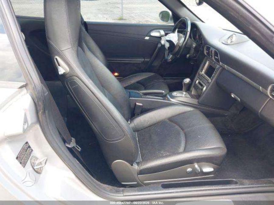 Grey Porsche 911 2007 in Klaipeda, with an engine capacity of 3.80 L and mileage of 120 thousand km for 32000 €, photo 6 on AUTOMOTO.COM.LV