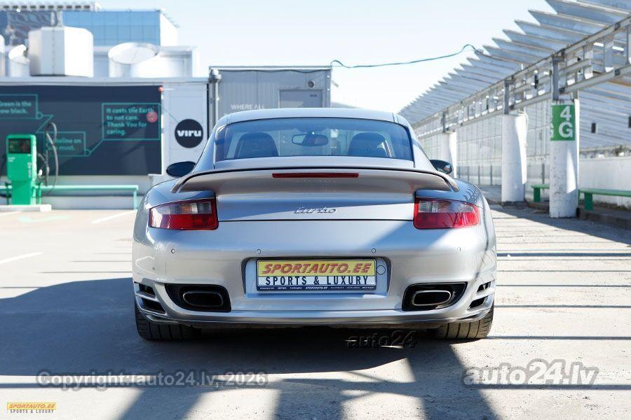 Pelēks Porsche 911 2008 Tallina, ar dzinēja tilpumu 3.60 L un nobraukumu 152 tūkst. km par 62900 €, foto 6 vietnē AUTOMOTO.COM.LV