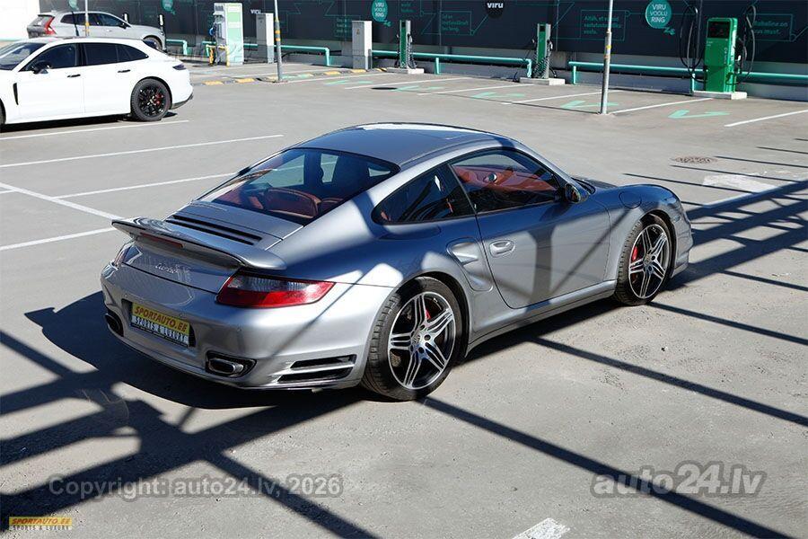 Pelēks Porsche 911 2008 Tallina, ar dzinēja tilpumu 3.60 L un nobraukumu 152 tūkst. km par 62900 €, foto 7 vietnē AUTOMOTO.COM.LV