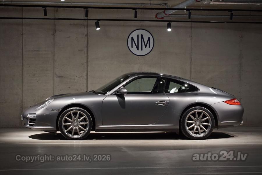 Grey Porsche 911 2009 in Tallinn, with an engine capacity of 3.60 L and mileage of 133 thousand km for 64990 €, photo 8 on AUTOMOTO.COM.LV