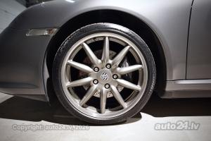 Grey Porsche 911 2009 in Tallinn, with an engine capacity of 3.60 L and mileage of 133 thousand km for 64990 €, photo 24 on AUTOMOTO.COM.LV